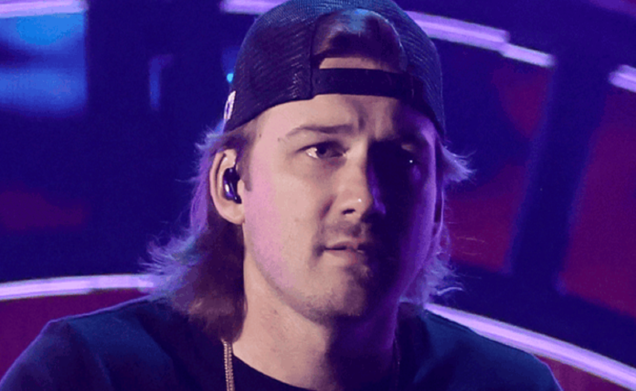 Singer Morgan Wallen Pours Beer On A Female – Incident Explained ...