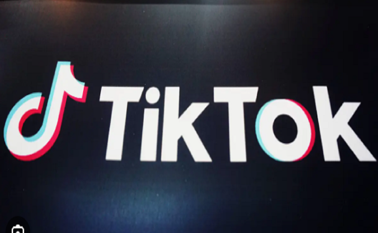 Word Airtight Meaning On TikTok - Slang Explained | BrunchVirals